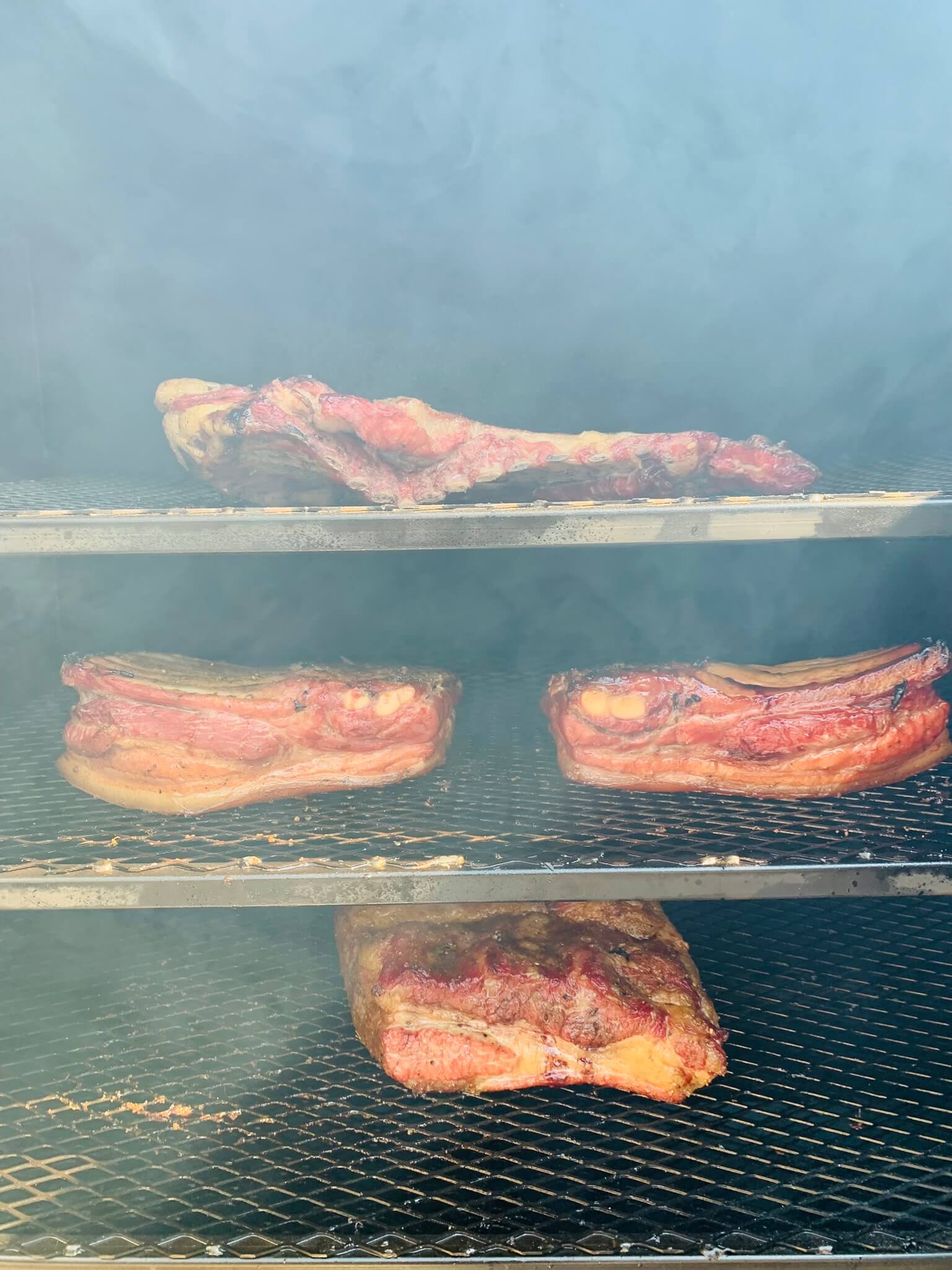 Home - Holy Smoke Smokehouse & Braai